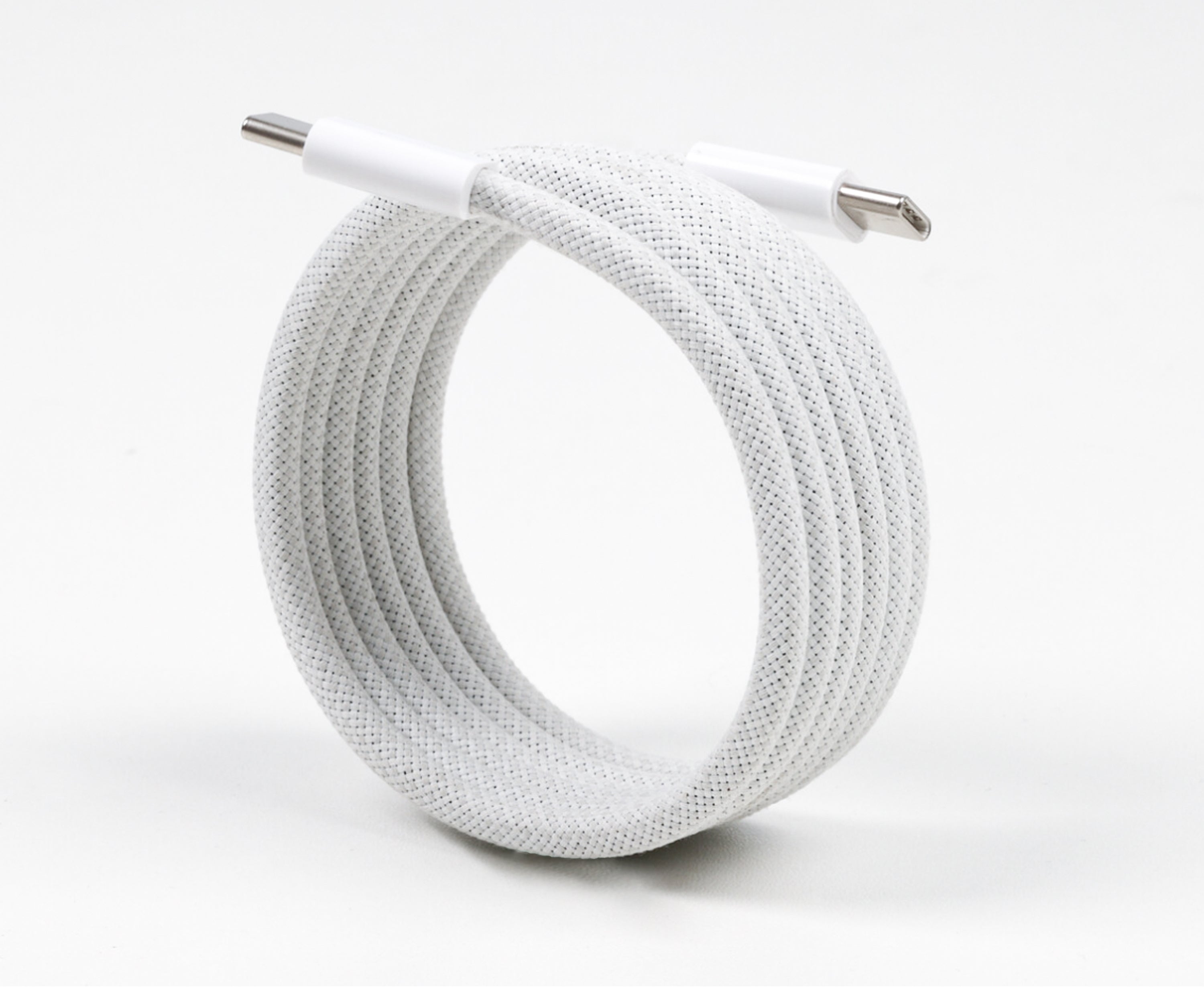 The ReCoil Cable - Magnetic Re-Coiling Meets 100W Charging Speed & Mac