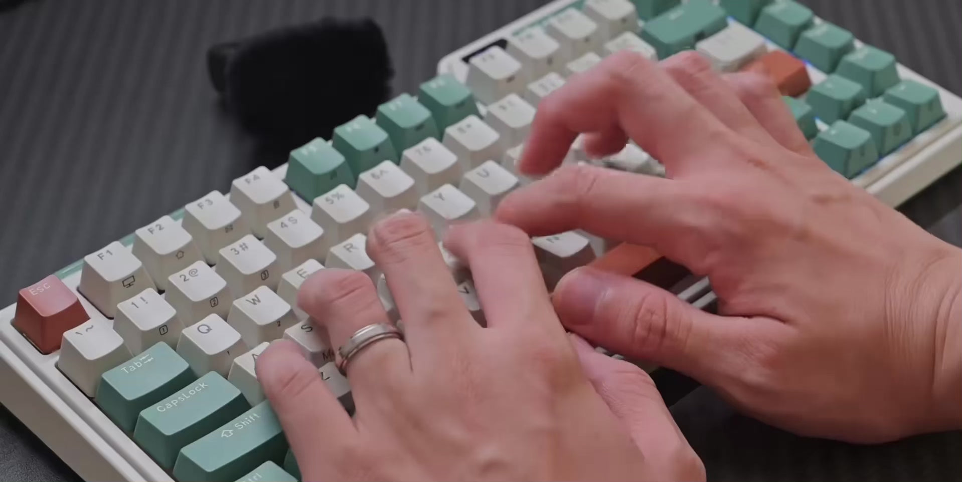 KeebMonkey Cozy 75 Gasket Keyboard Kit